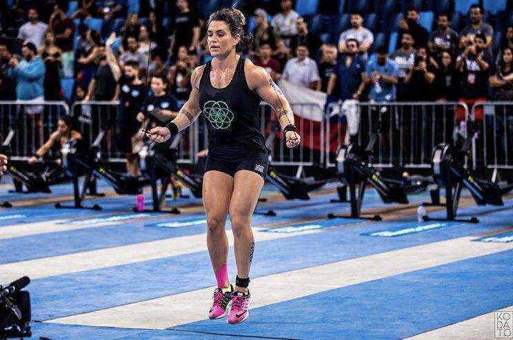 Ela não tem medo de falar o que pensa: conheça Tata Rebane - HugoCross ...